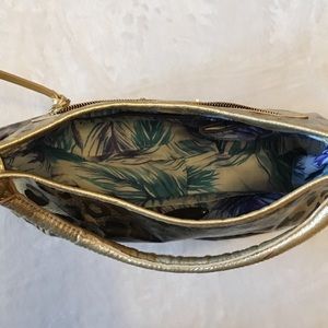 Gianni Bini | Bags | Gianni Bini Maya Animal Print Expandable Hobo Bag ...